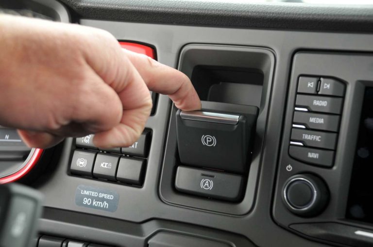 Scania: electric handbrake as an option – Iepieleaks