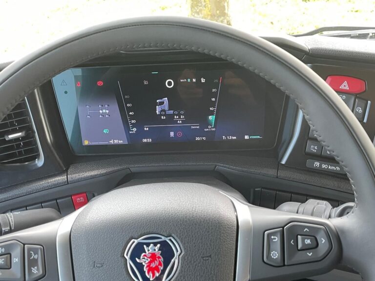 New Scania digital dashboard in production – Iepieleaks
